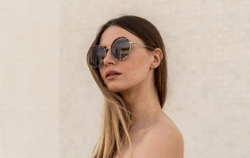 Iconic sunglasses in history: A journey through the sunglasses of cine